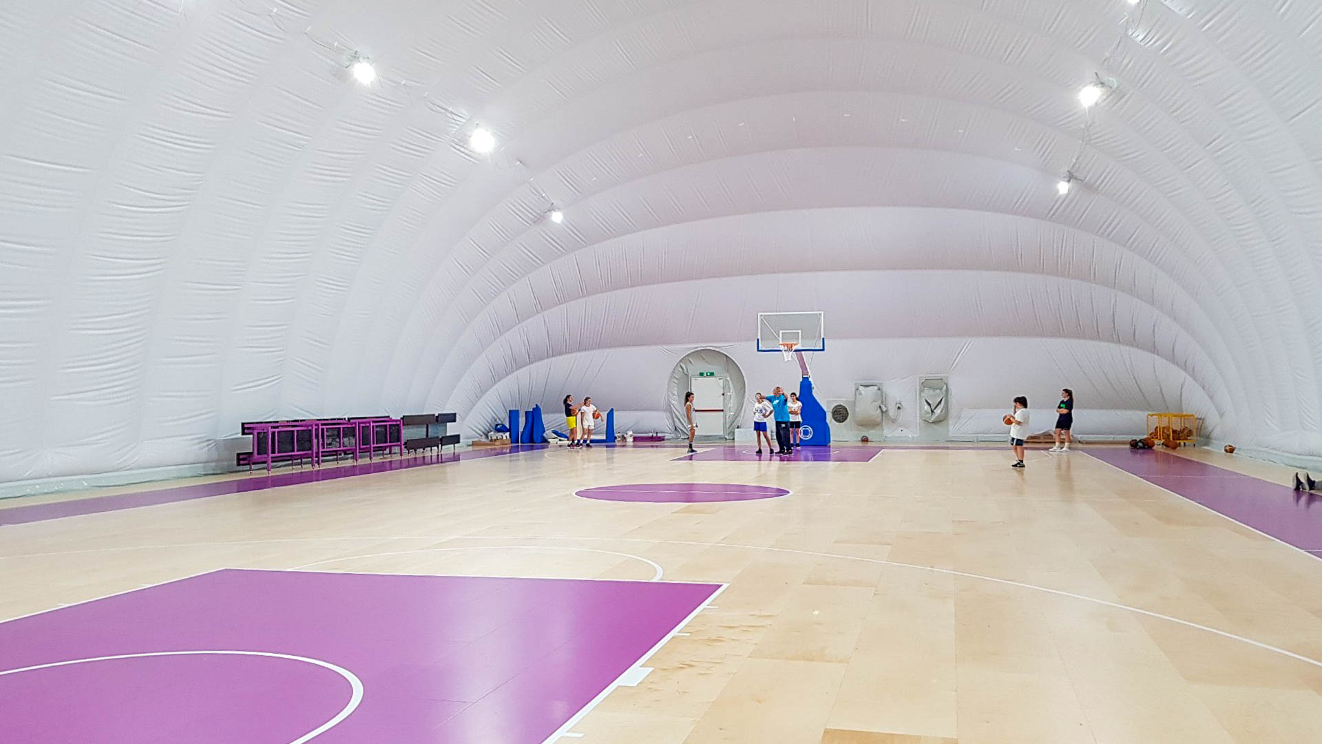 Air domes to cover basketball court - Canobbio