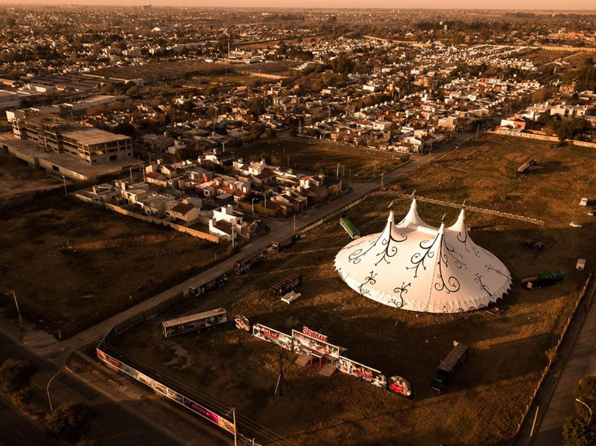 Crown Circus Tents - Canobbio Textile Engineering